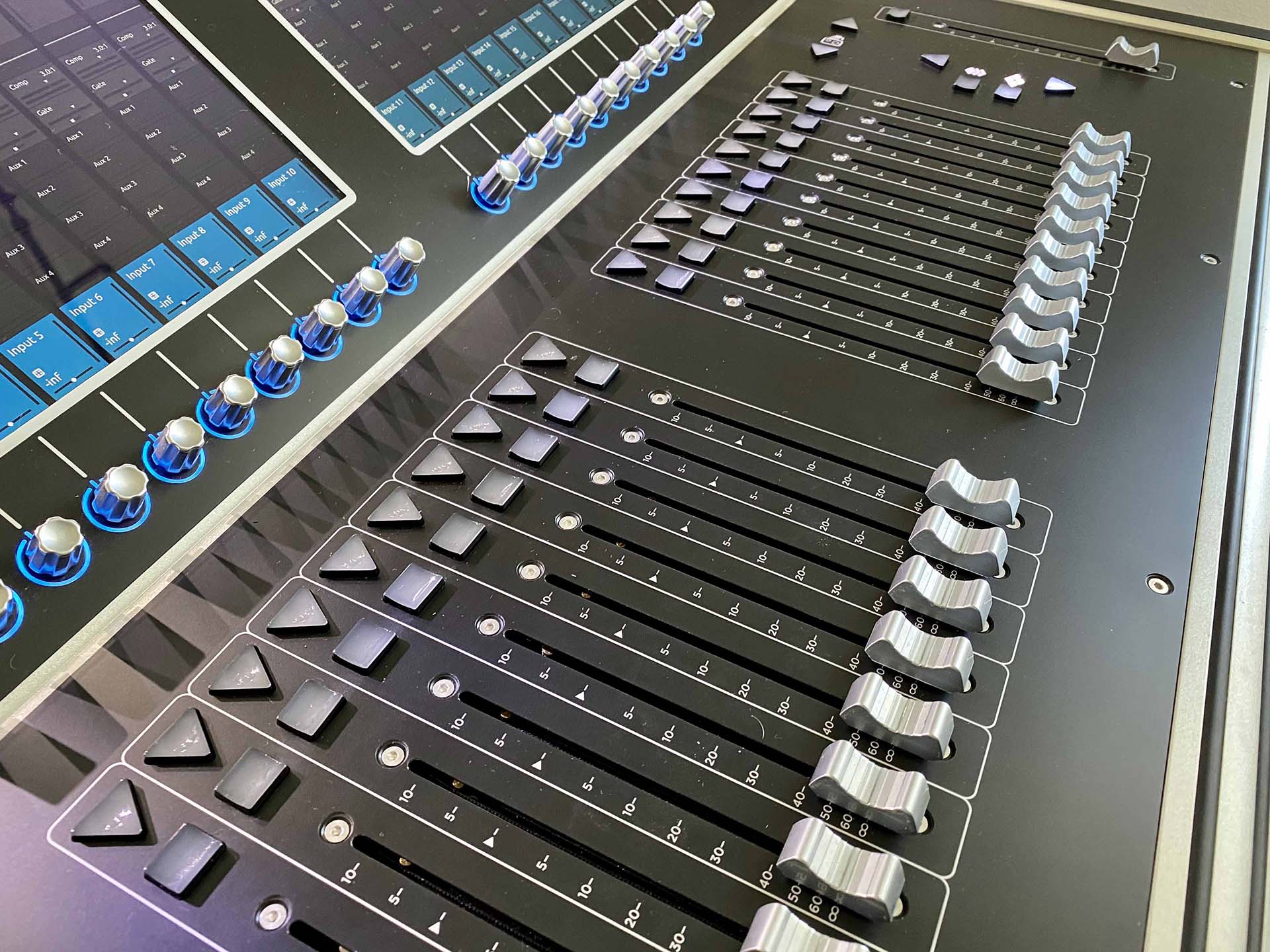 DiGiCo S21 digital mixer – Buy from Gearwise – AV & Stage Equipment