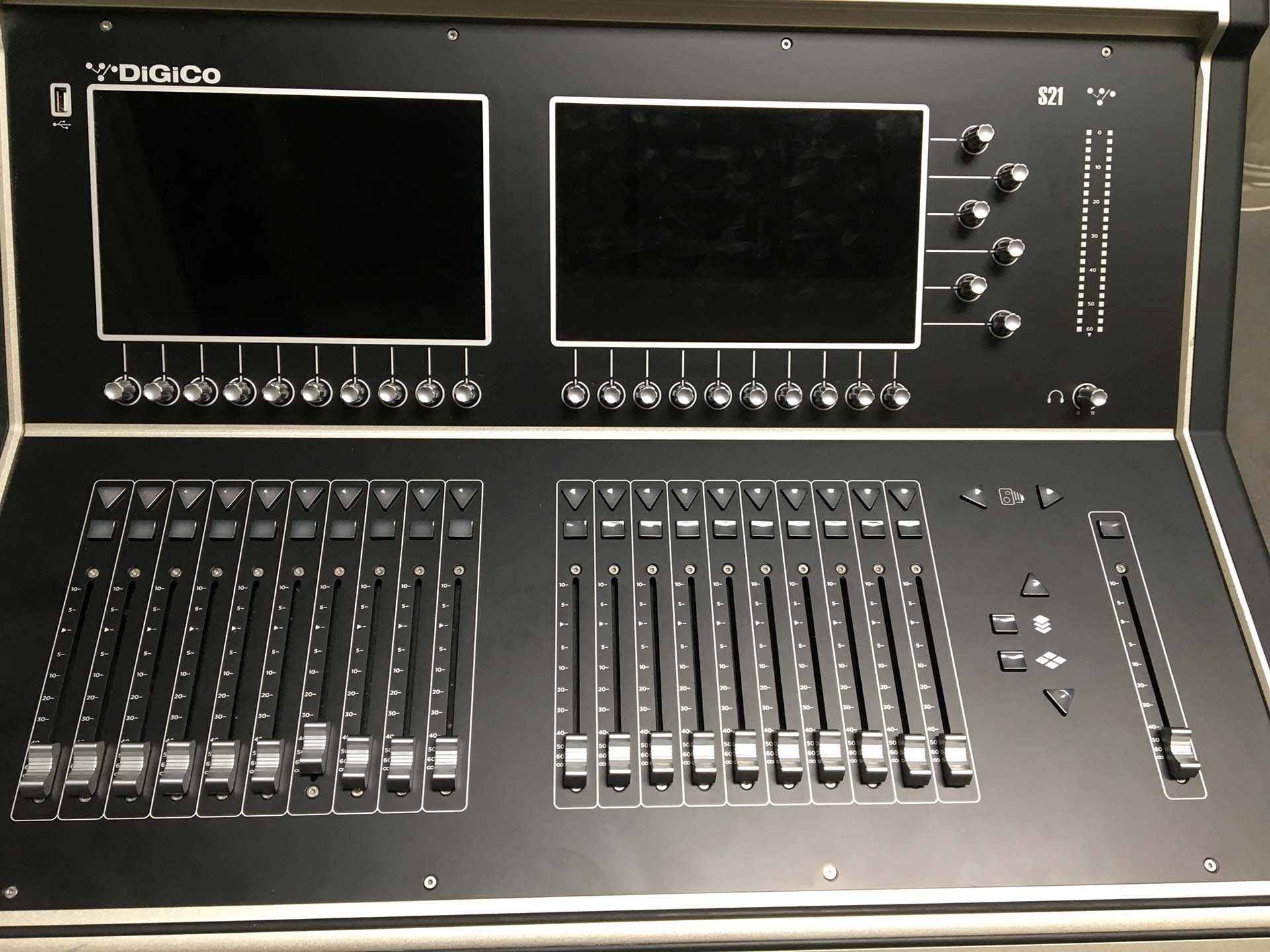 DiGiCo S21 – Buy from Gearwise – AV & Stage Equipment